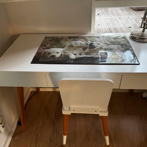 IKEA skrivebord barn | FINN-torget