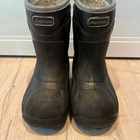 Nye hansker og sko for isbading | FINN-torget