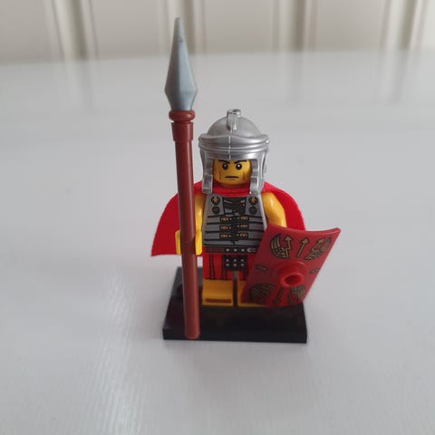 Lego Roman Soldier fra CMF serie 6 | FINN-torget