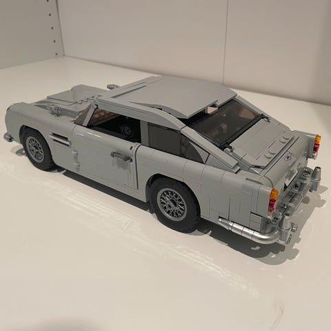 Lego Creator Expert 10262 James Bond Aston Martin. | FINN-torget