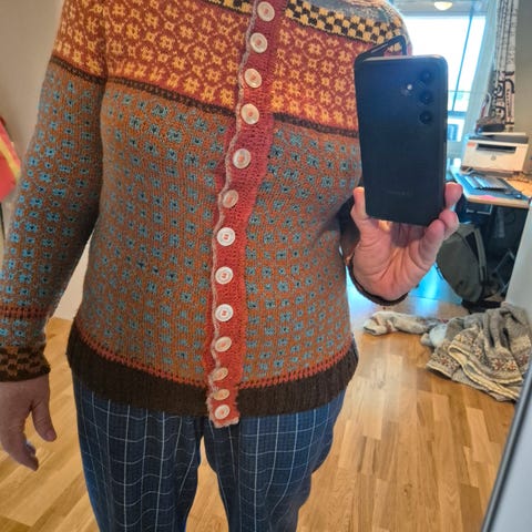 Kobuk kofte ~ villmarksstrikk | FINN-torget