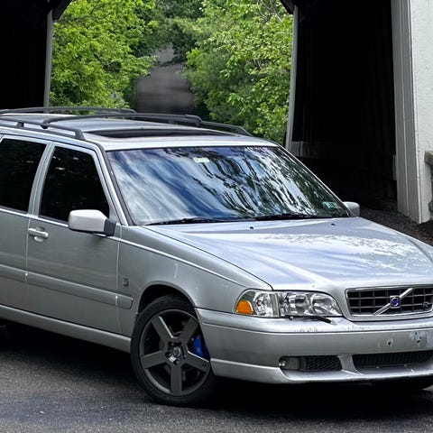 2003 Mitsubishi Outlander bakre travers | FINN-torget