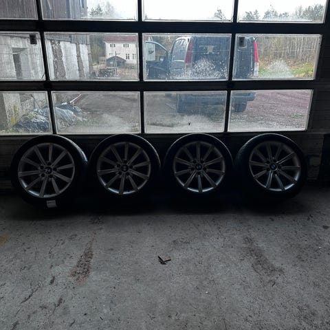 BMW orginale felger 19" Style 845M Y-Spoke / Dekk Goodyear Eagle F1 ...