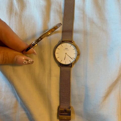 Daniel Wellington unisex klokkesett stål | FINN-torget