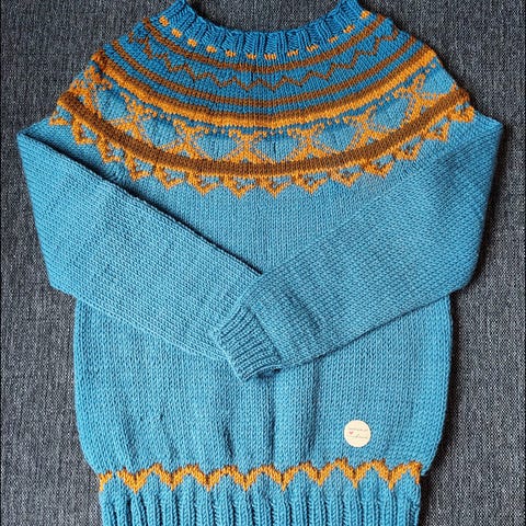 Nancy genser, sandnes garn, barnehageklær, uteklær, strikkegenser ...