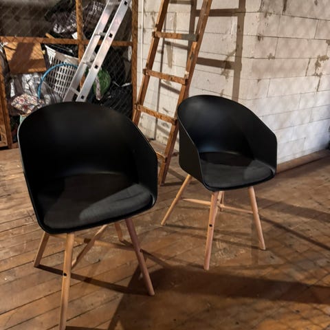 To fine stoler fra Jysk - selges samlet. | FINN-torget