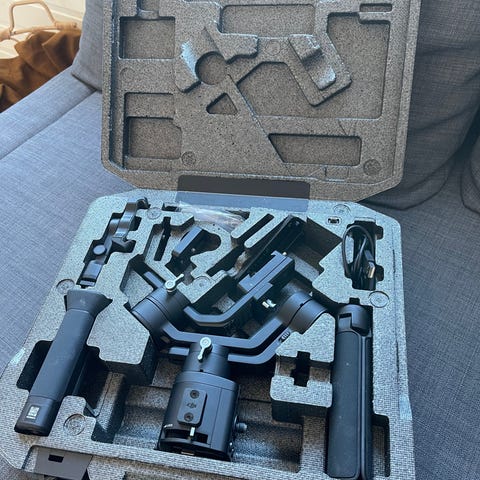 FEIYUTECH A2000 3 AXIS GIMBAL MIRRORLESS & DSLR CAMERA | FINN-torget