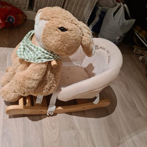 Pent brukt gyngeelg selges | FINN-torget