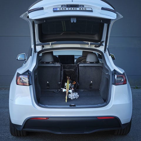 Skiboks med stativ til Tesla Model Y | FINN-torget