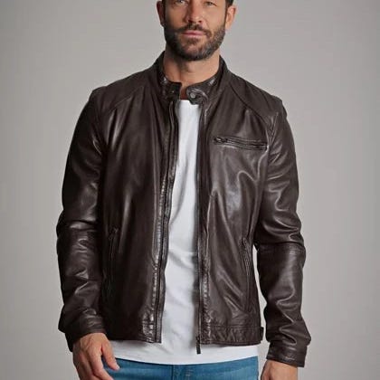 Skinnjakke fra MARIO CONTI i str L | FINN-torget