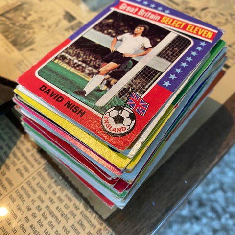Gamle fotballkort selges | FINN-torget