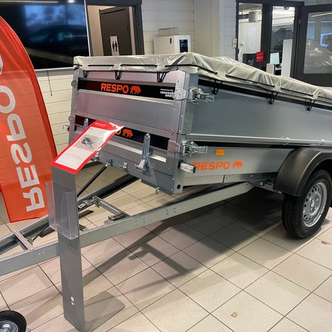 Ny Respo. En liten men stor henger. Innvendig mål er 2.65x1.25 /tipp ...
