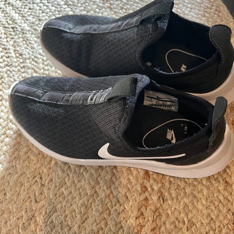 Sorte slip-ins str 36 | FINN-torget