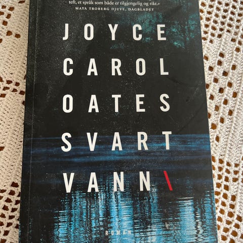Joyce Carol Oates «Svart vann» | FINN-torget