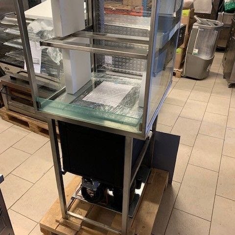 Skillevegg for ren sone / skitten sone - vegg / benk montert Fra EM ...