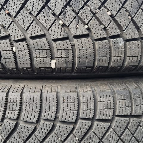 215/65R16 Vinterdekk Continental Sava | FINN torget