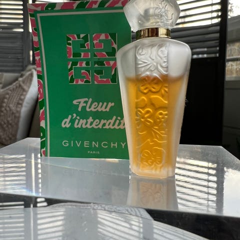 Vintage Givenchy Organza Parfyme miniature | FINN-torget