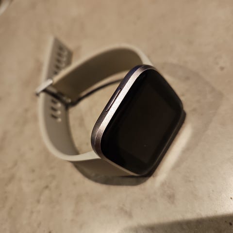 Fitbit Versa 2 smartklokke svart | FINN-torget
