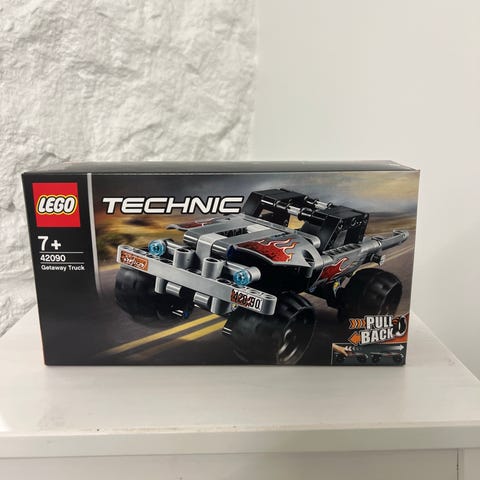 Lego pull back biler samlet 42090 og 42091 | FINN-torget