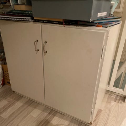 Bokhylle + skap/kommode fra 60/70-tallet | FINN-torget