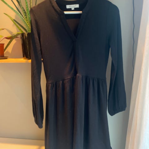 Sort kjole, str. S/36 | FINN-torget