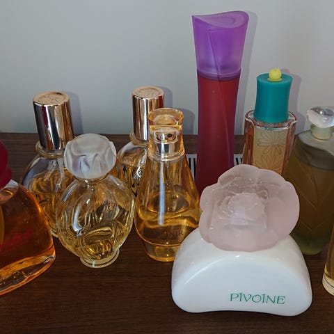 10 Vintage Parfymer Selges Samlet. | FINN torget