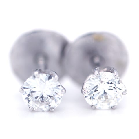 Nydelige øredobber med lab-grown diamanter 💎 | FINN-torget