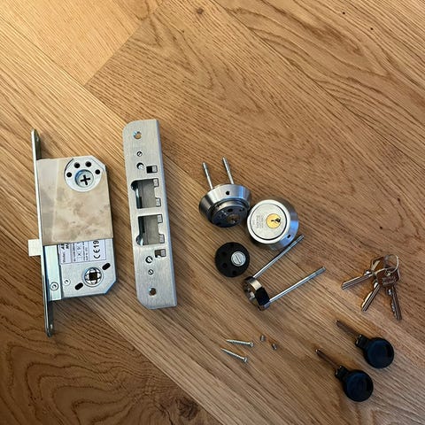 2 Komplette sett Assa Abloy Modular 8765 | FINN-torget