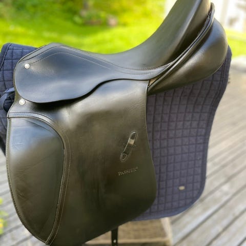 Peter Horobin Genève dressursal selges | FINN-torget