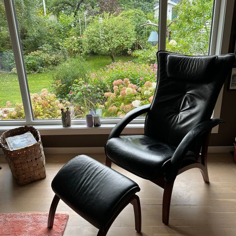 Delta Brunstad stol i grått fåreskinn | FINN-torget