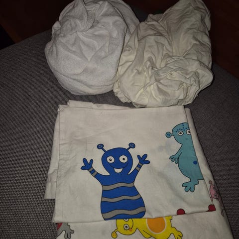 Sengesett og laken til barn 🌸 - Reservert | FINN-torget