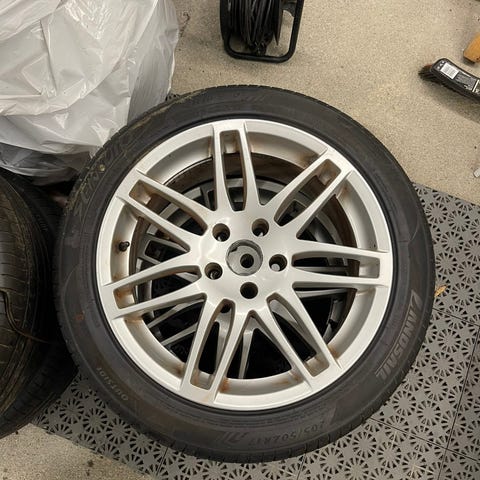 Audi e-tron felger | FINN-torget