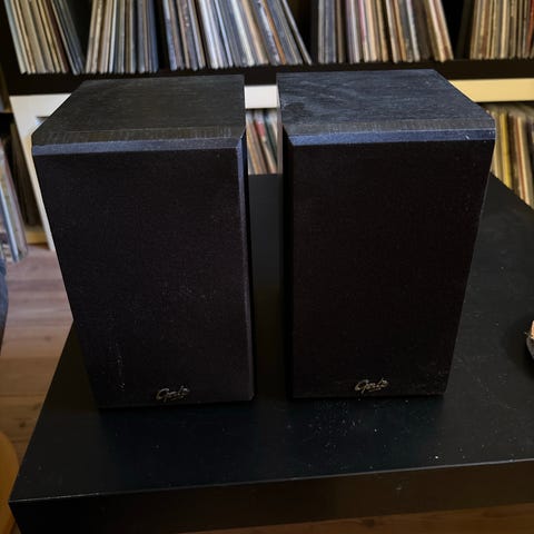 Litt eldre Gale Gold Monitor Mk1 | FINN-torget