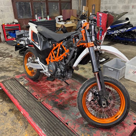 Ønskes kjøpt Ktm smc690 r | FINN-torget