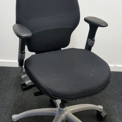 RH Logic 220 kontorstol | FINN-torget