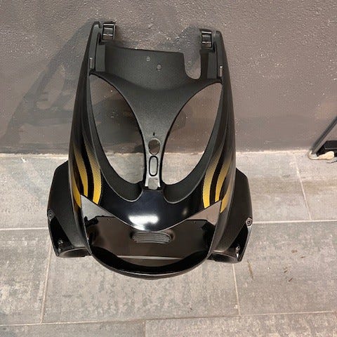 APRILIA SR 50 R H2O 2004-2020 R.H. SIDE FRONT FAIRING . | FINN-torget