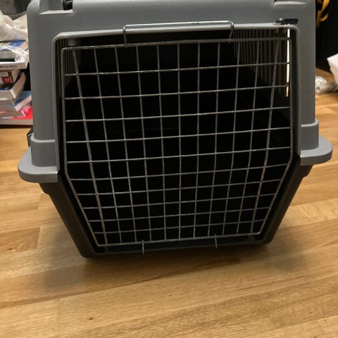 Hundeseng stor, grå, fra Hunter | FINN-torget