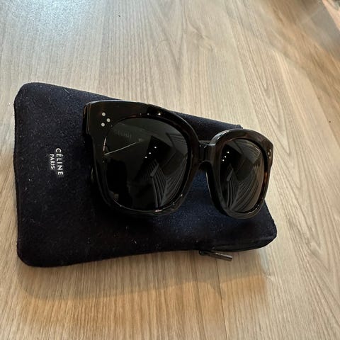 Celine Pretty solbriller | FINN-torget