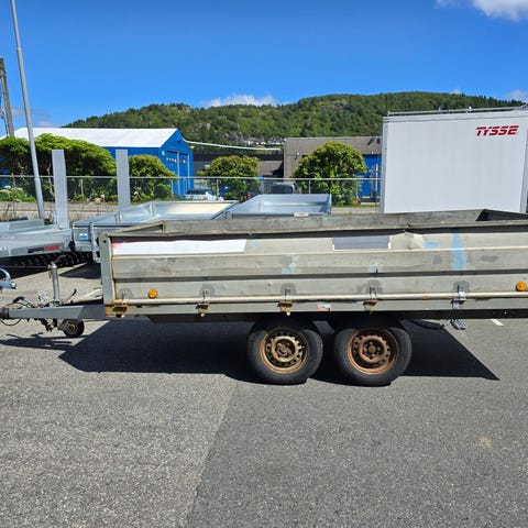 Tysse med høye karmer | FINN-torget