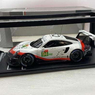 IXO 1:18 - Modellbil - Porsche 911 RSR LeMans 24h 2020 #56 Mentos AM ...