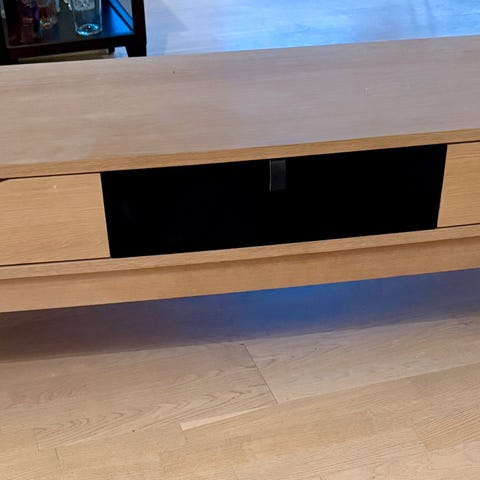 Tv-benk fra Trademax | FINN-torget