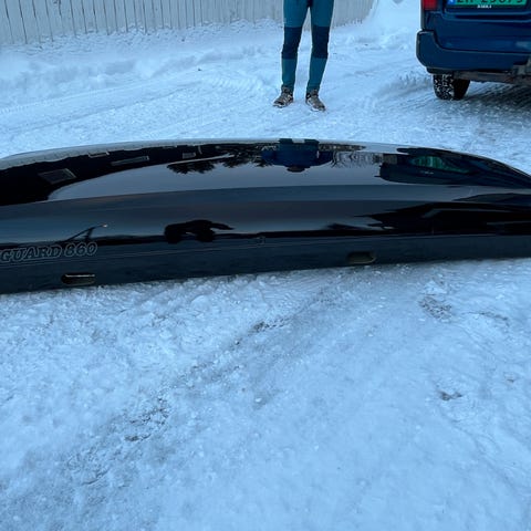 Skiboks Skiguard 860 Touring sort med takstativet Peugeot 5008 | FINN ...