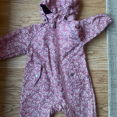 Kuling Milano blomstret skalldress str. 86 (Lilac flower). | FINN-torget