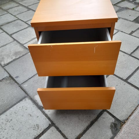 Se bilder og priser nattborder | FINN-torget