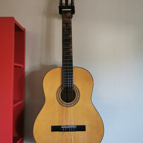 Klassisk gitar | FINN-torget