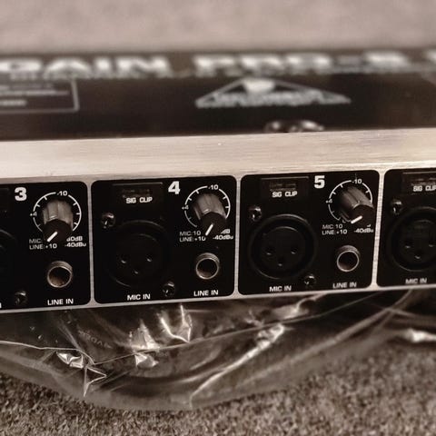Behringer ada8200 adat preamp lydkort | FINN-torget