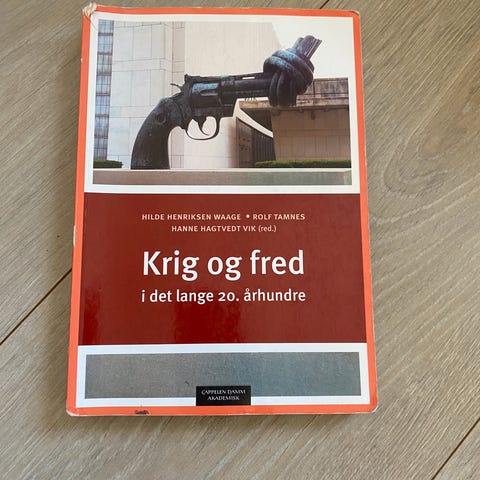 Krig og fred i det lange 20. århundre. Waage | FINN-torget