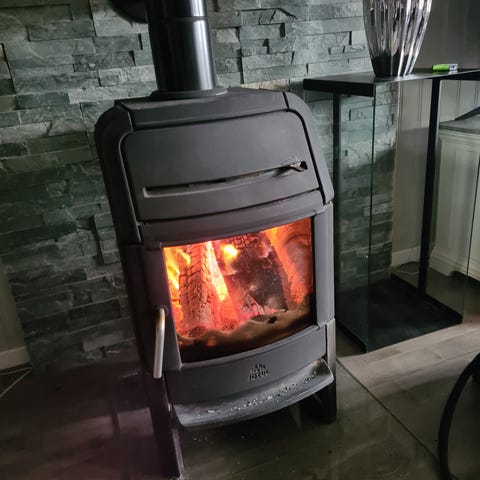 Vedovn/peis med buet glassdør, Scan 40 | FINN-torget