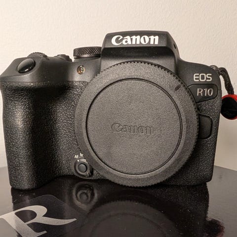 Canon R10 med original embalasje | FINN-torget