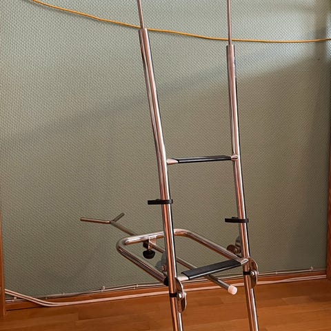 Baugspyd med stige (2 trinn) til seilbåt selges. | FINN-torget